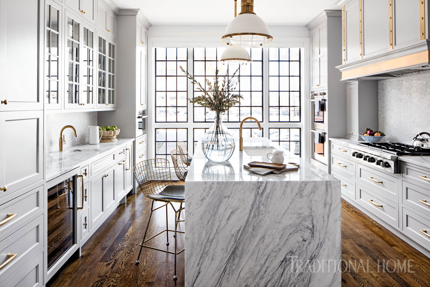This Rowhome Kitchen Maximizes Space and Style