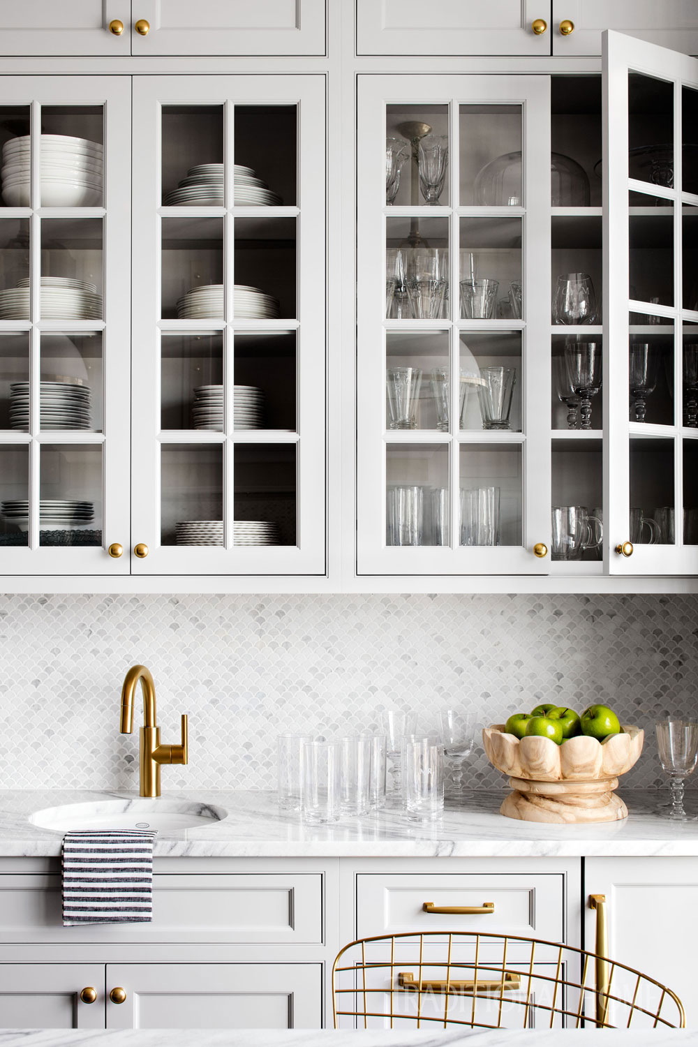 This Rowhome Kitchen Maximizes Space and Style